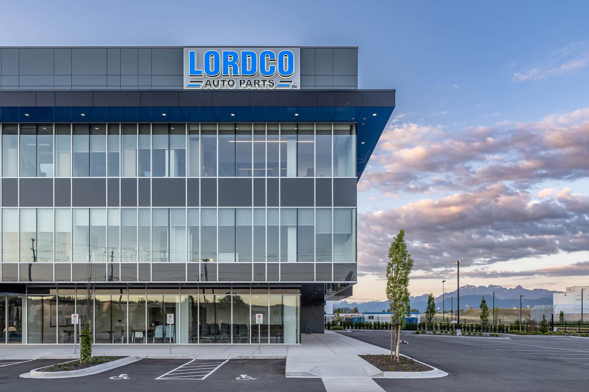 Projects | Lordco Head Office & Distribution Centre | Capo